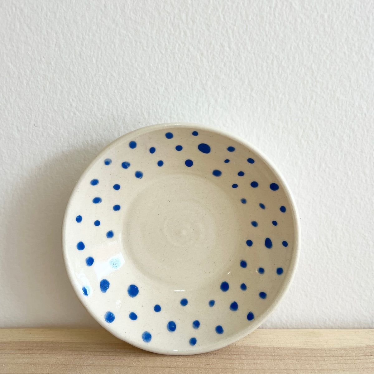 Trinket Dish-Blue Dots – Keyes Pottery