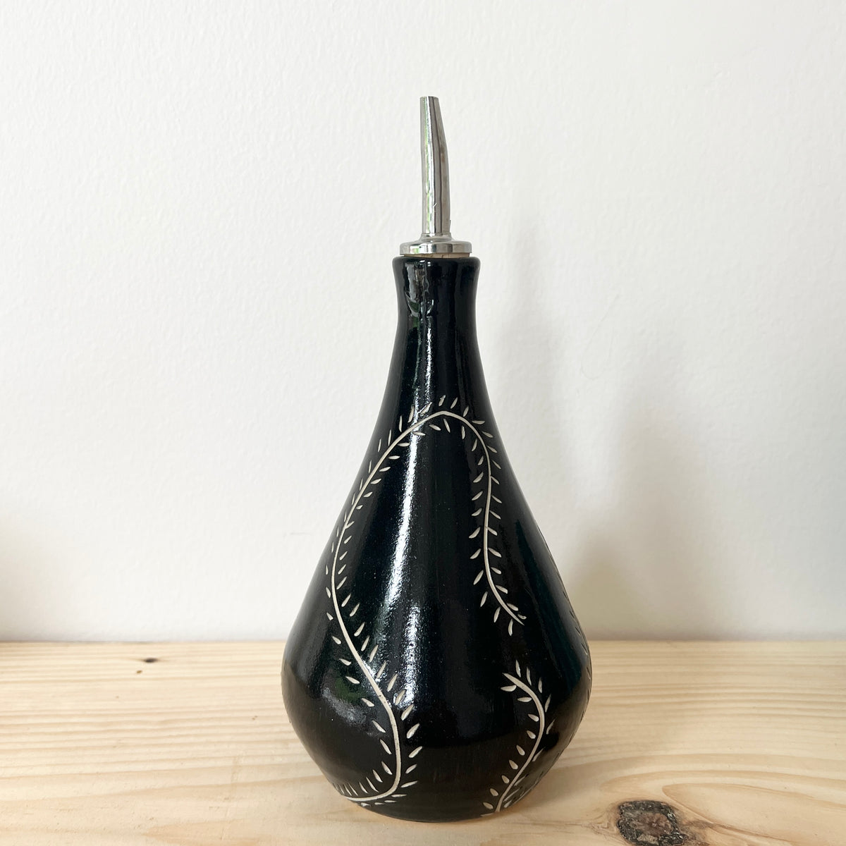 Olive Oil Cruet-Vines – Keyes Pottery